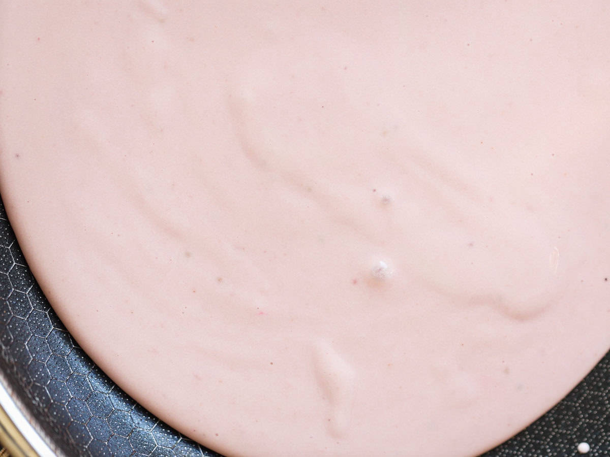 Perfect Cream Cheese & Strawberry Pink Mochi Recipe. - The Korean Vegan